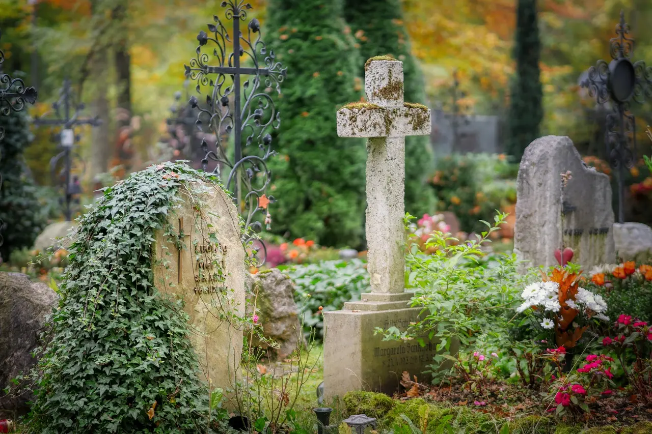 ¿Qué es la sepultura y qué tipos existen? | Blog Grupo Écija